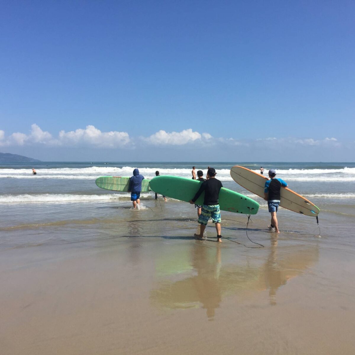 Group Surf Lessons - Da Nang Outdoor Adventures